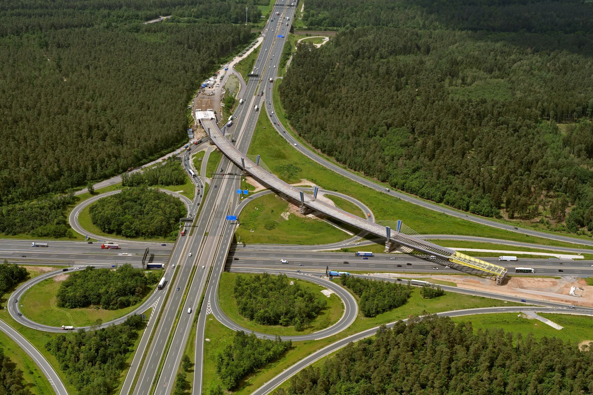 Overfly in Nürnberg-Ost, Germany — Hebetec